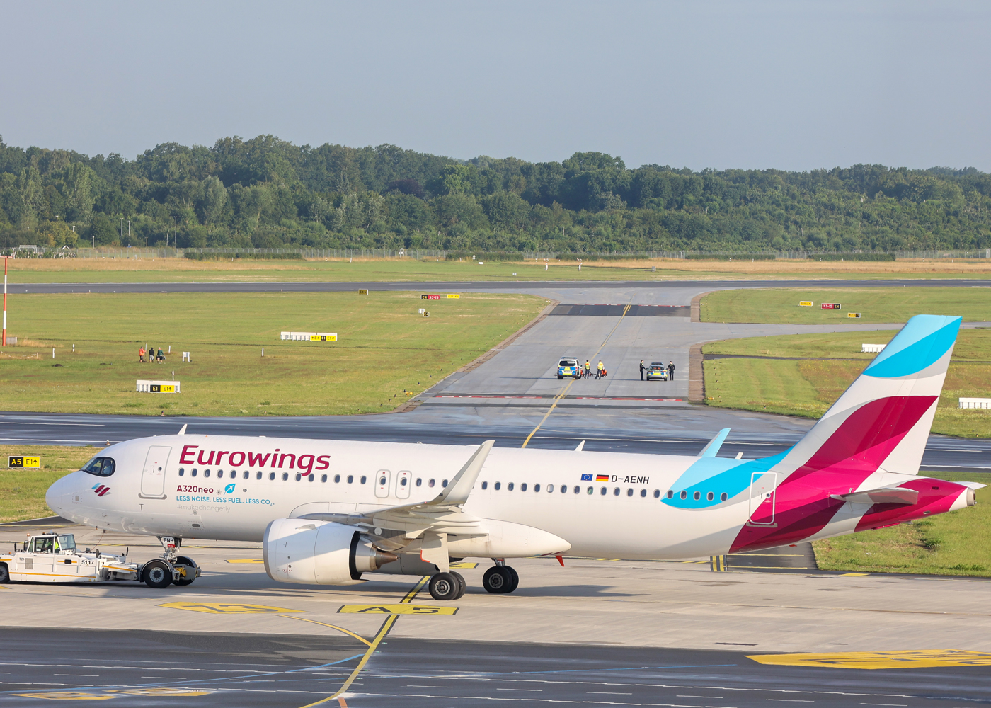Nach Flughafen-Blockaden: Airlines wollen Schadenersatz von den ... Nach Flughafen-Blockaden: Airlines wollen Schadenersatz von den ...