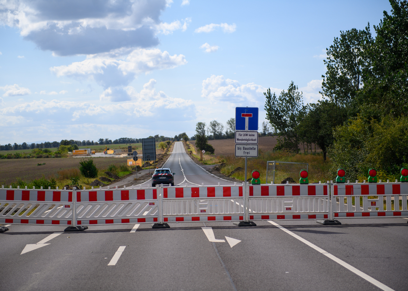 Hiobs-Botschaft für die Ampel! Intel stoppt Bau der Mega-Fabrik in ...